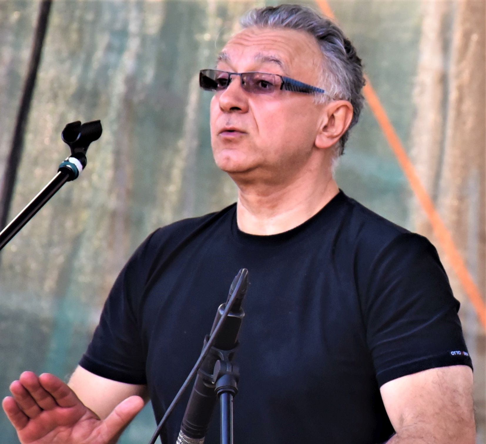 Hudebník a oční lékař Imran Musa Zangi: Jsem pyšný na to, že mám české ...