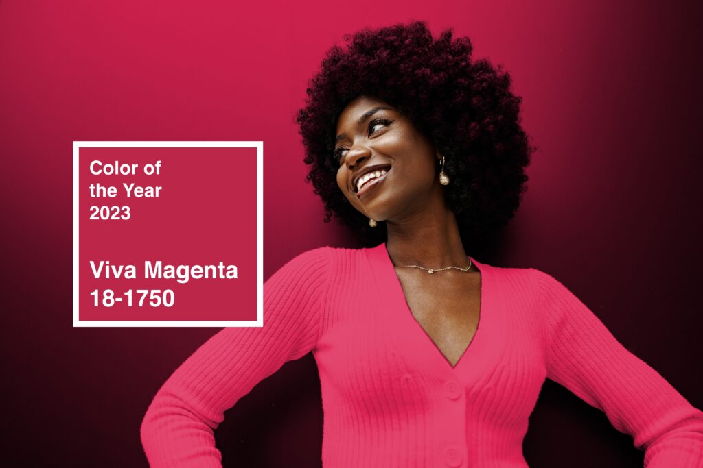 Barva roku 2023: Vpusťte odstín Viva Magenta nejen do svého šatníku ...