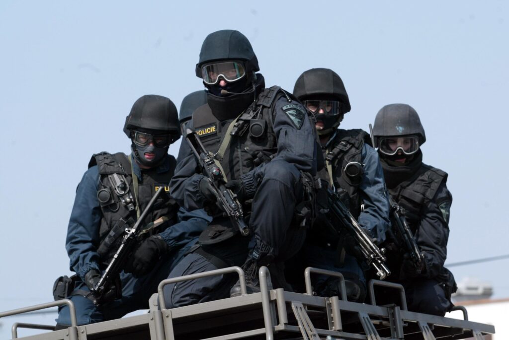 Elitní policejní jednotka zvaná URNA: Právem se řadí mezi špičky doma i ...