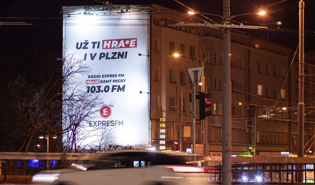 Nejlepší hudba na západě: Expres FM si nově vychutnáte i v Karlových ...