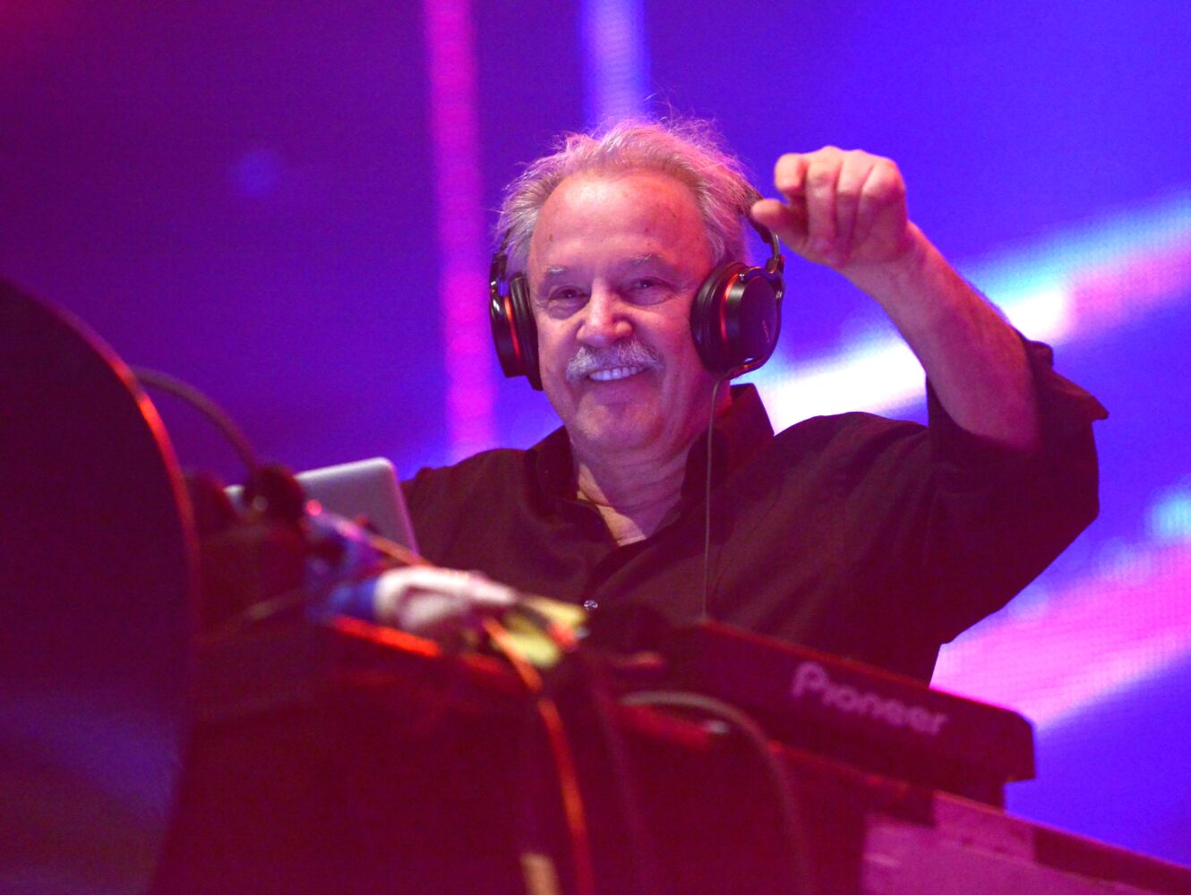 Otec disco hudby slaví: Před 83 lety se narodil Giorgio Moroder - Expres FM