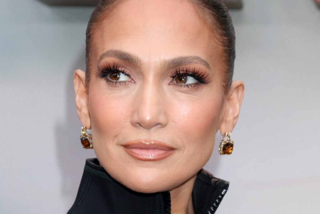 Nejúspěšnější Hispánka Hollywoodu má narozeniny: J-Lo oslavuje prací ...