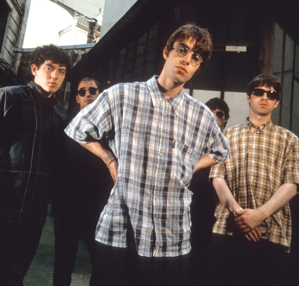 Den významný pro britskou hudbu: The Beatles naposledy zahráli, Oasis ...