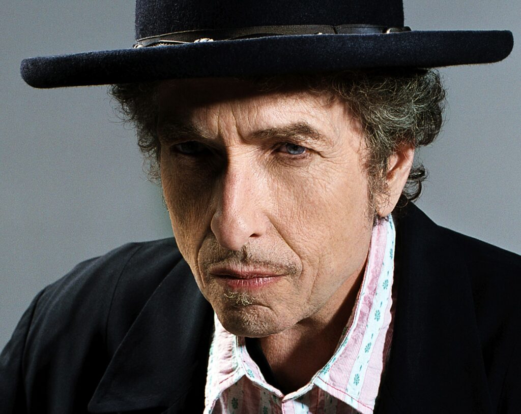 Den rozdávání prestižních ocenění: Jediným hudebníkem s Nobelovou cenou ...