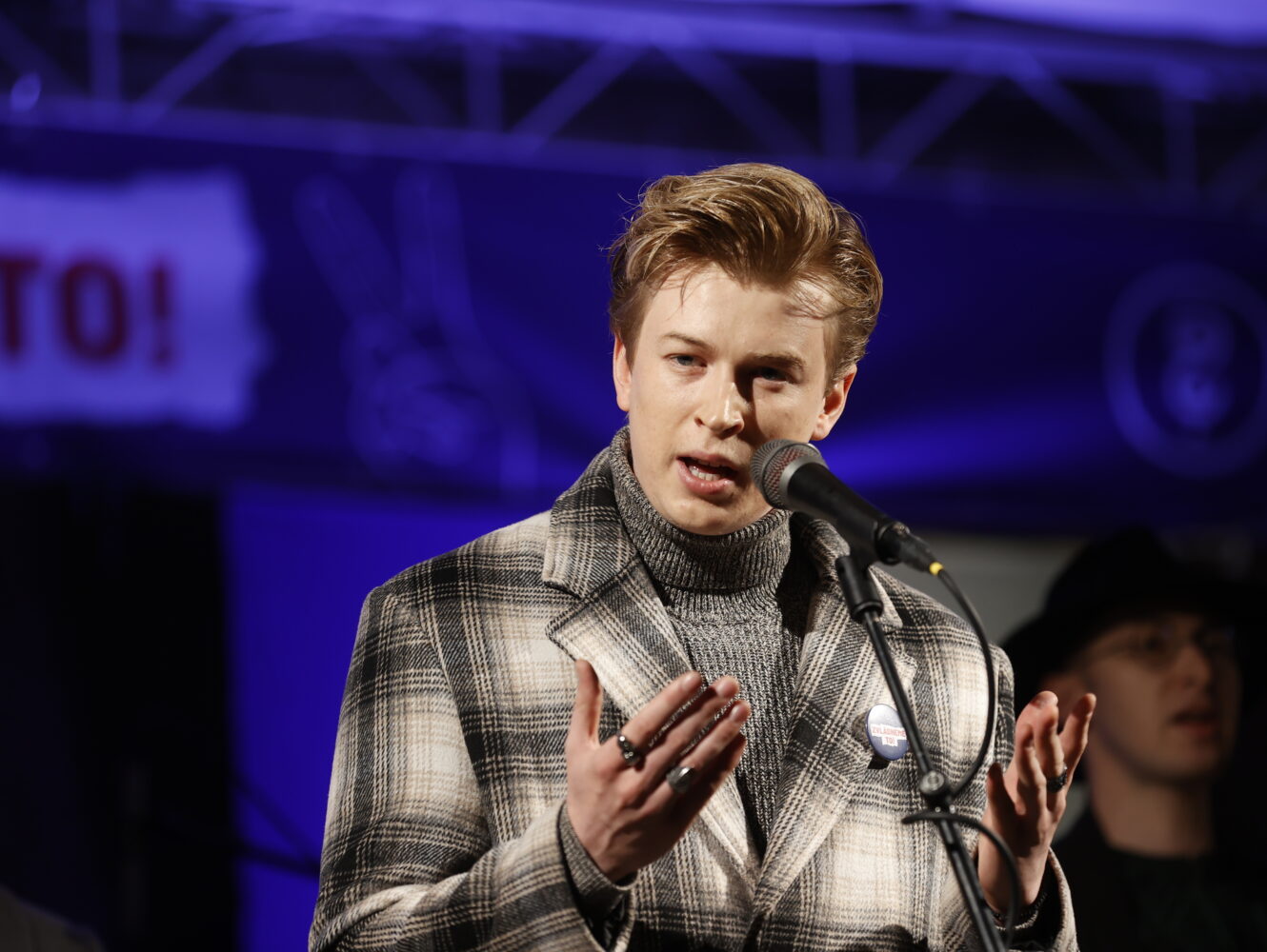 Milovaný i zatracovaný: Herec a zpěvák Adam Mišík slaví narozeniny ...