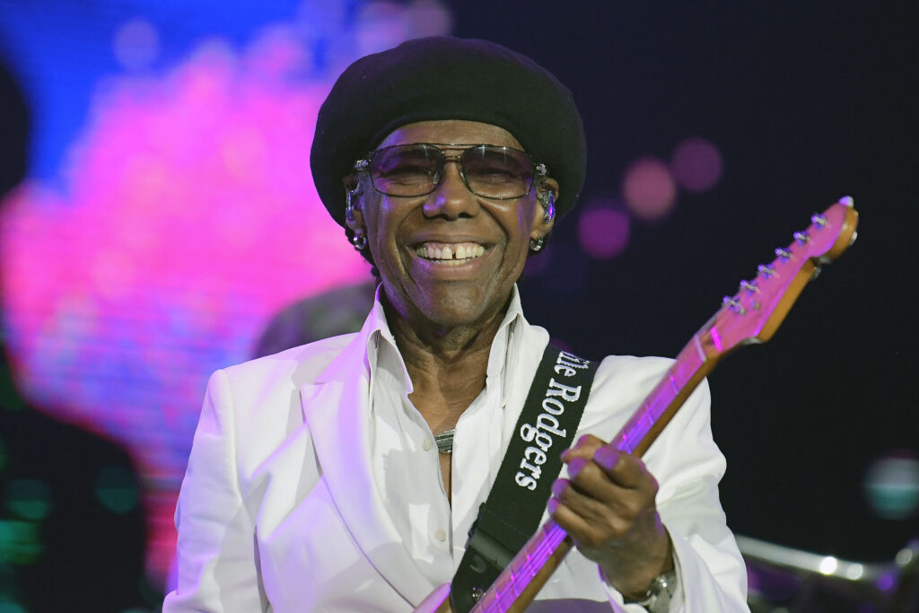 Král disco music slaví: Legendární Nile Rodgers prodal půl miliardy ...