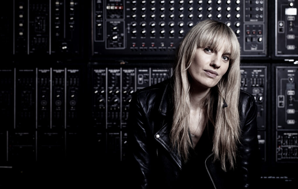 Z rodné Austrálie až do londýnských nahrávacích studií: Catherine Marks ...